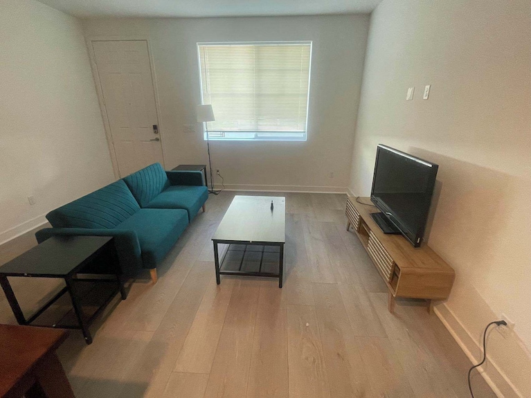 3-bedroom House With Wifi And Ac In Ontario - Eastvale, CA