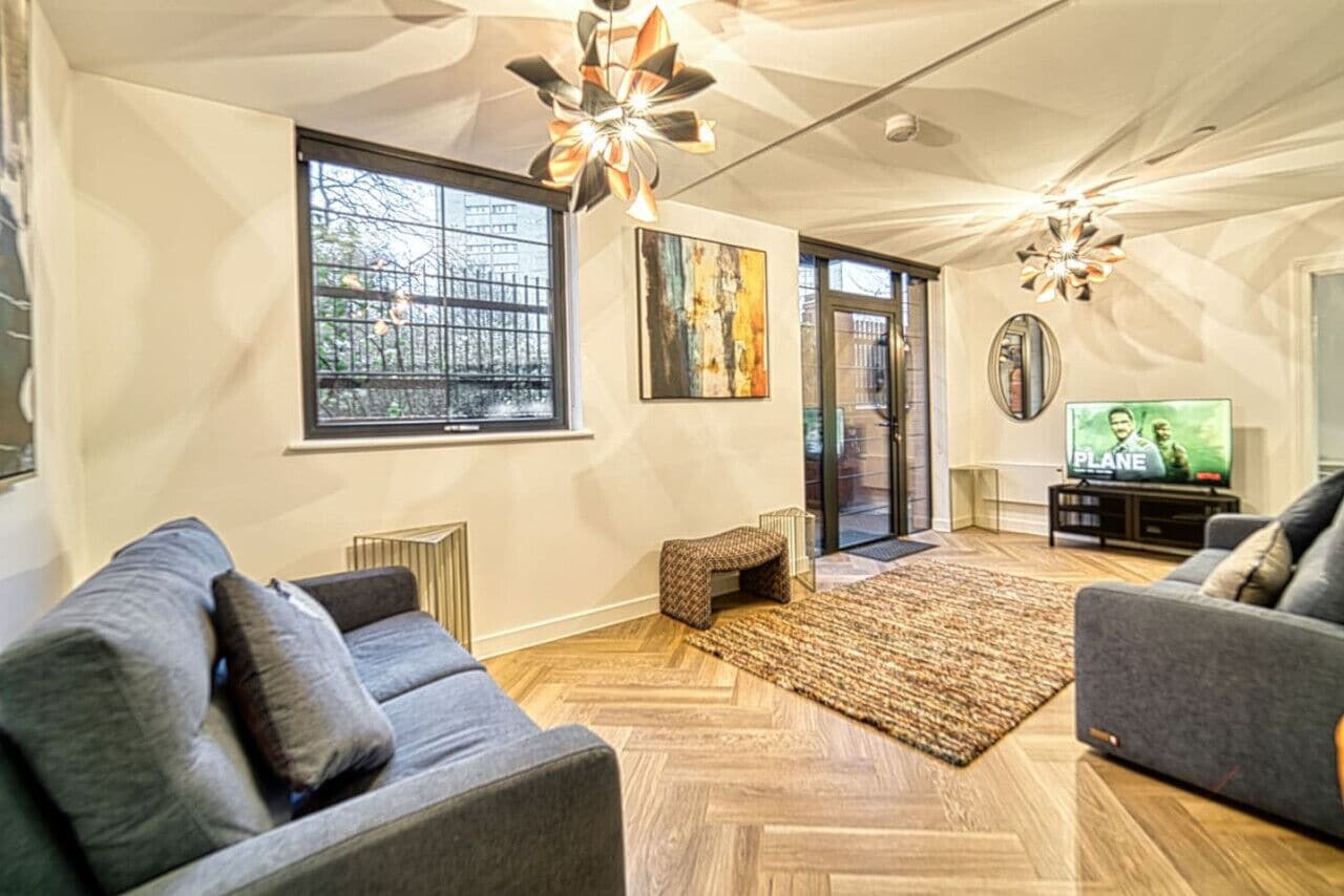 Luxurious 3-bedroom Apartment - Birmingham