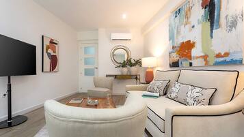 Apartamento (2 Bedrooms) | Sala de estar