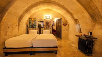 Quarto Quádruplo Familiar | 1 quarto, lençóis de algodão egípcio, roupa de alta qualidade