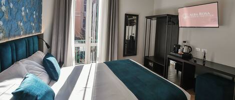Quarto Duplo ou Twin Deluxe | Minibar grátis, cofre no quarto, secretária