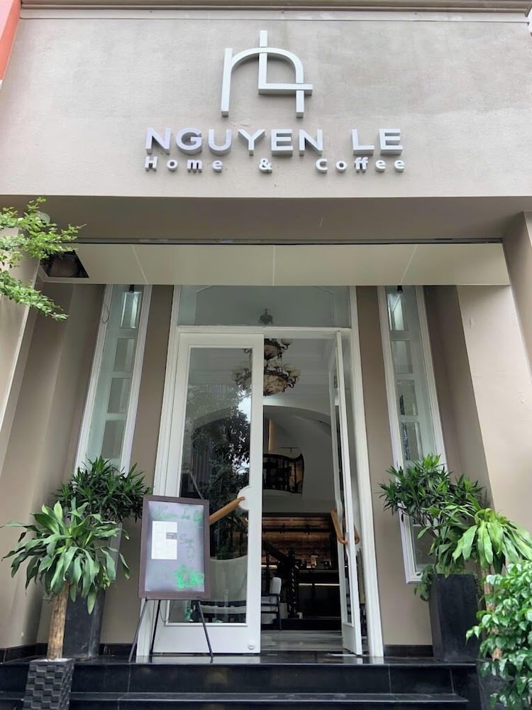 Le Nguyen Suite - Ho Chi Minh