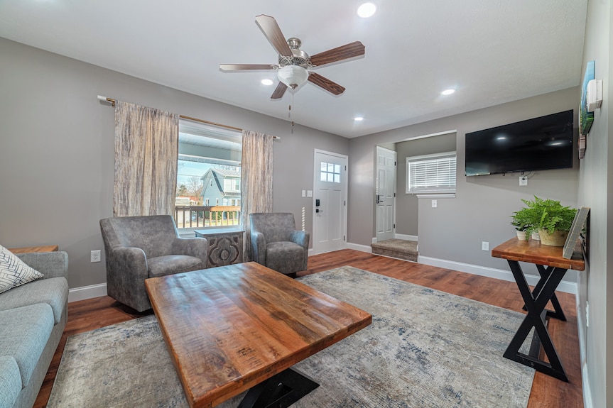 Newly Renovated 4-bedroom House In Ashland With Wifi And Ac - Ashland, OH