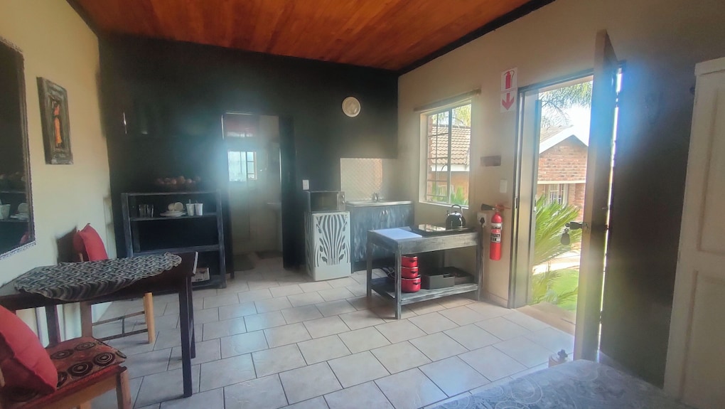 Self Catering Apartments Over Looking The Drakensberg Range - Sabie