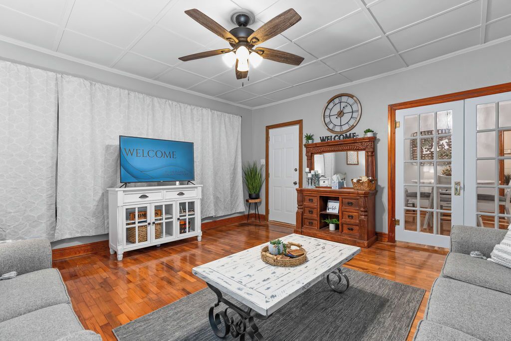 Centrally Located, Cozy, Cottage Style Home In Paris, Arkansas. - Mount Magazine State Park, Paris