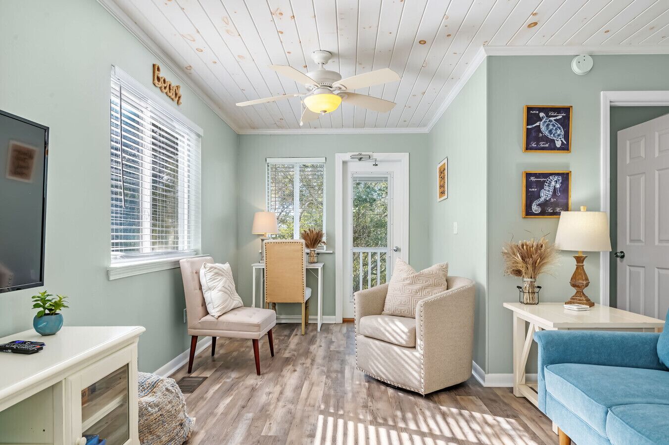 Luxury 6-bedroom Beachside Oasis | Resort Living With 7 Pools & 3 Jacuzzis! - Alabama