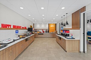 Pequeno-almoço tipo buffet diário incluído 