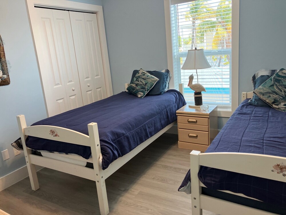 3-bedroom,boat access in Marathon.AC,WiFi,50 ft Dock '' No problem atol ...