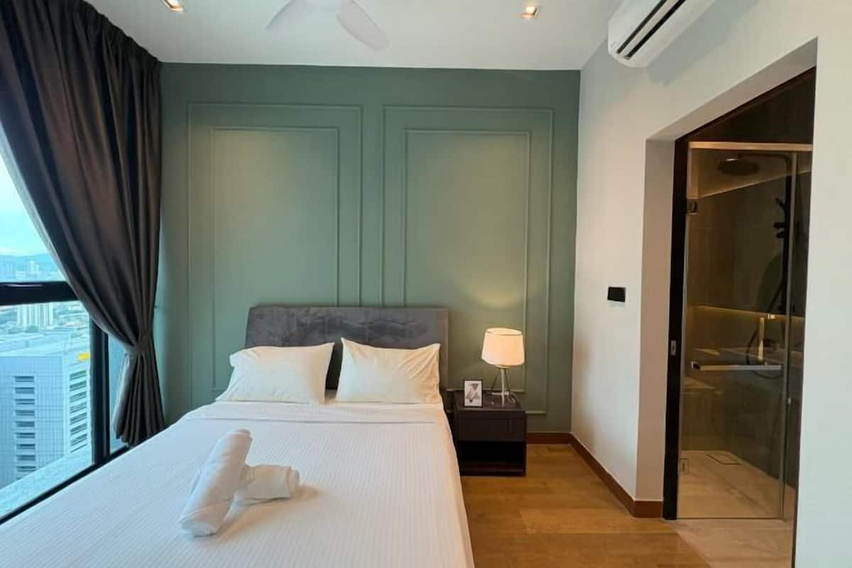 Ferro/tábua de engomar, Wi-fi grátis, roupa de cama fornecida