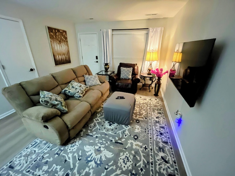 3br/1.5ba Cozy, Affordable Retreat In Columbia, 10-min From Mizzou - 컬럼비아