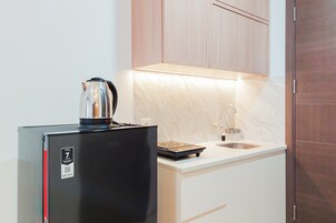 Estúdio | Cozinha privada | Geladeira grande, cooktop, panela elétrica de arroz
