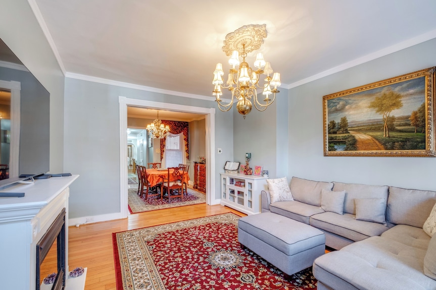 1 Mi To Dtwn: Townhome W/ Patio In Baltimore! - Baltimore, MD