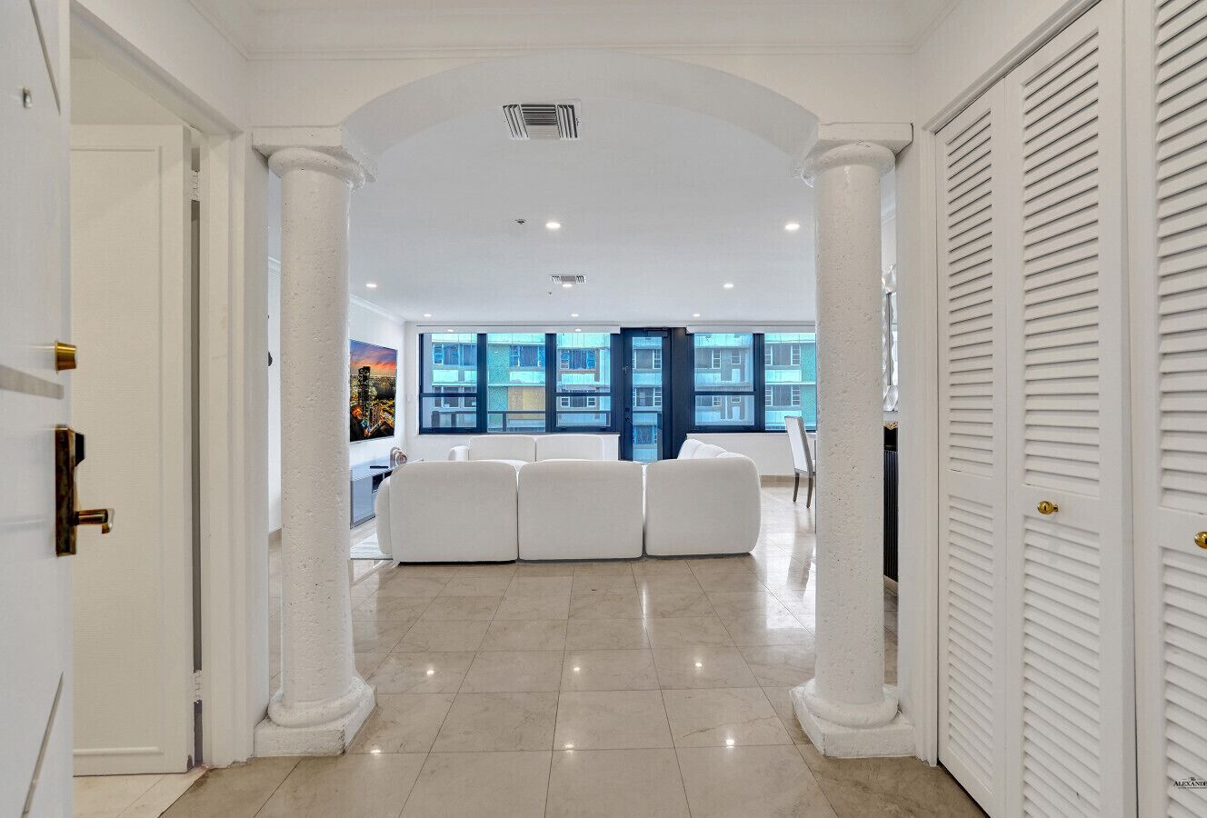 Luxury 2bd Penthouse With Beach Access And Resort Amenities / Ph6 - Miami Beach