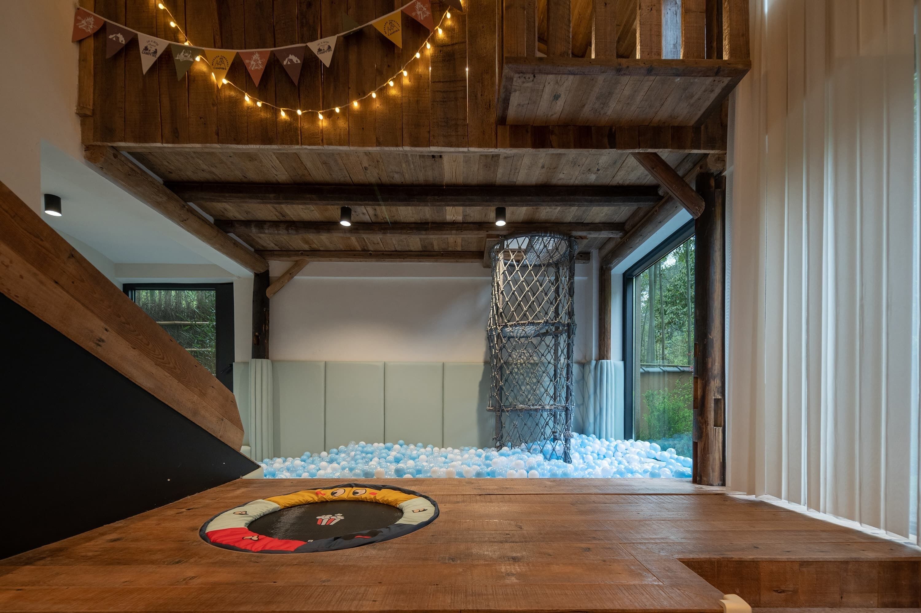 Quarto duplo conforto, varanda coberta, vista para a montanha | Cortinas blackout, Wi-Fi de cortesia