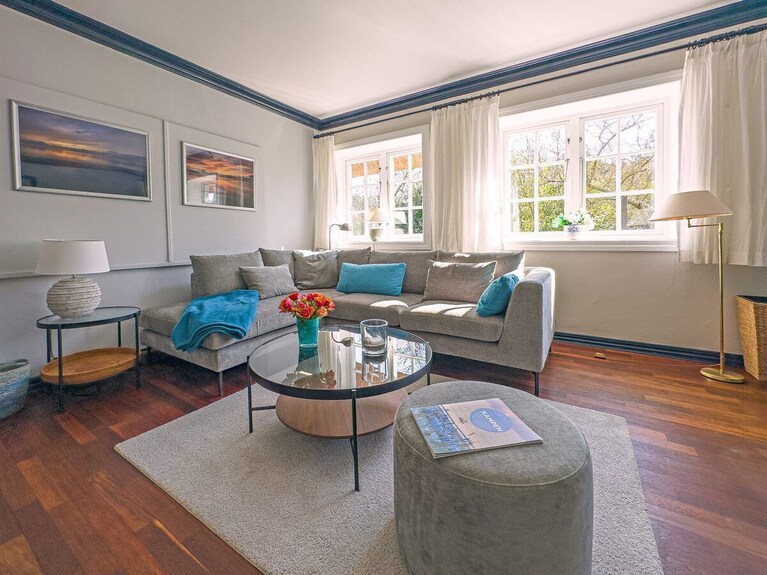 Schroeders Haus Mitte From A&m - Schroeders Haus Mitte - List