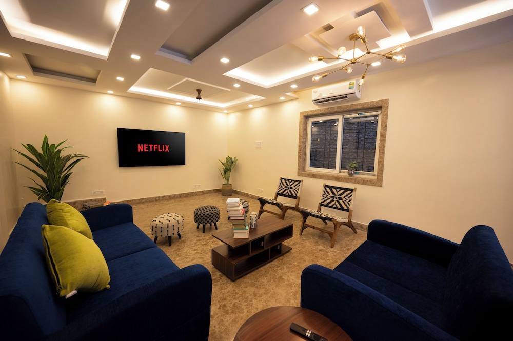 Lakeside Suites - Calcutta