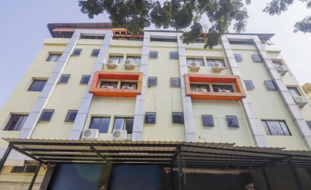 Goroomgo Vaishnavi Residency - Hyderabad