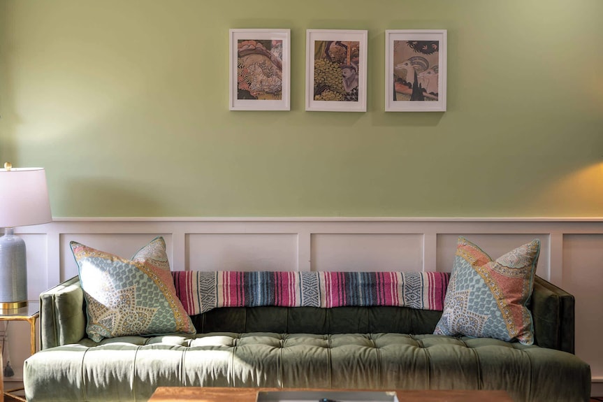 Charming Cottage - Game Room - Yard - カーメル, IN