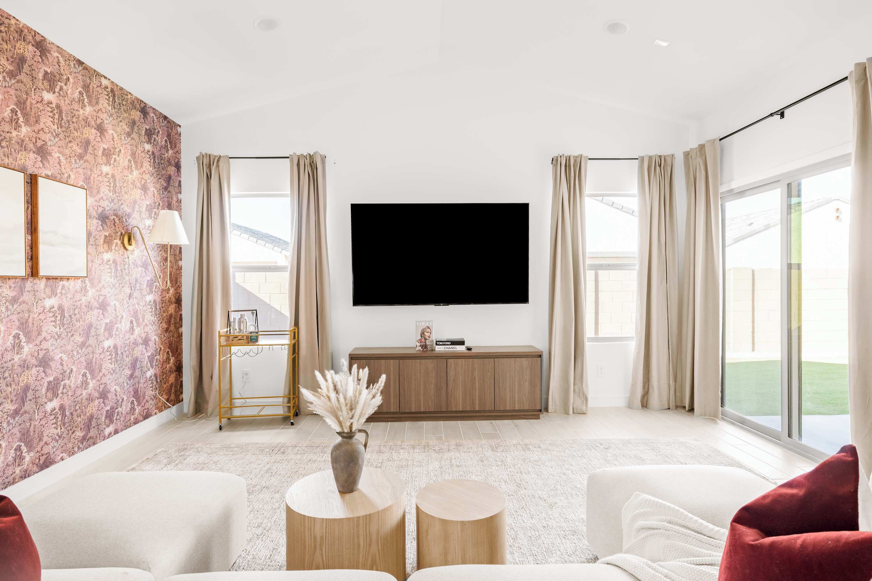 New Chic & Spacious: Glendale - Peoria, AZ