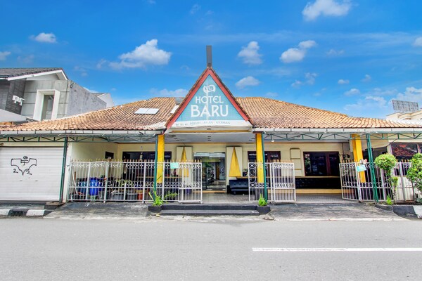 Hotel O Jalan Malioboro Near Stasiun Tugu Yogyakarta Formerly Hotel Baru - Yogyakarta