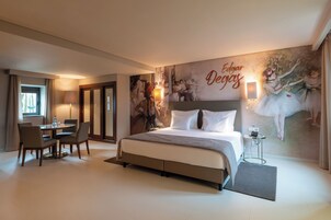 Minibar, cofre no quarto 