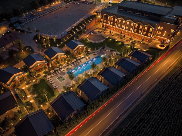 Issa Resort - Transylvania