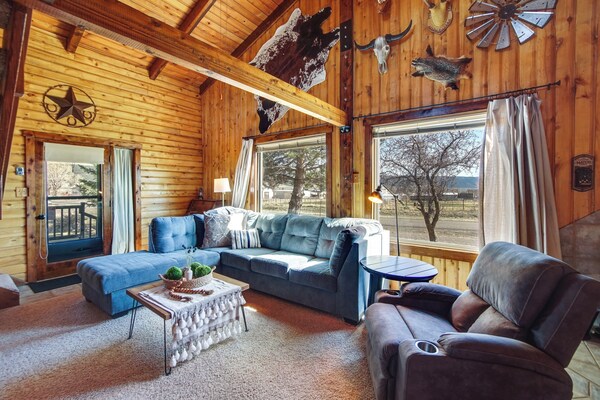 Mtn-view Cabin W/ Horse Pasture In Koosharem - Utah