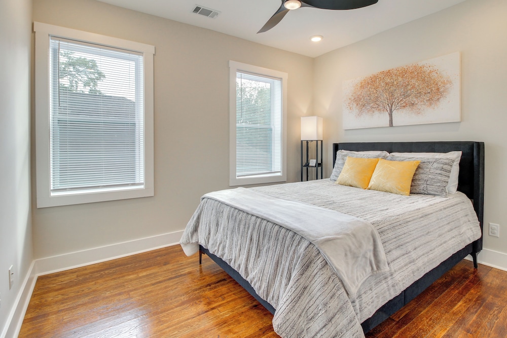 Private Balcony: Spacious, Updated Savannah Apt! - Savannah, GA