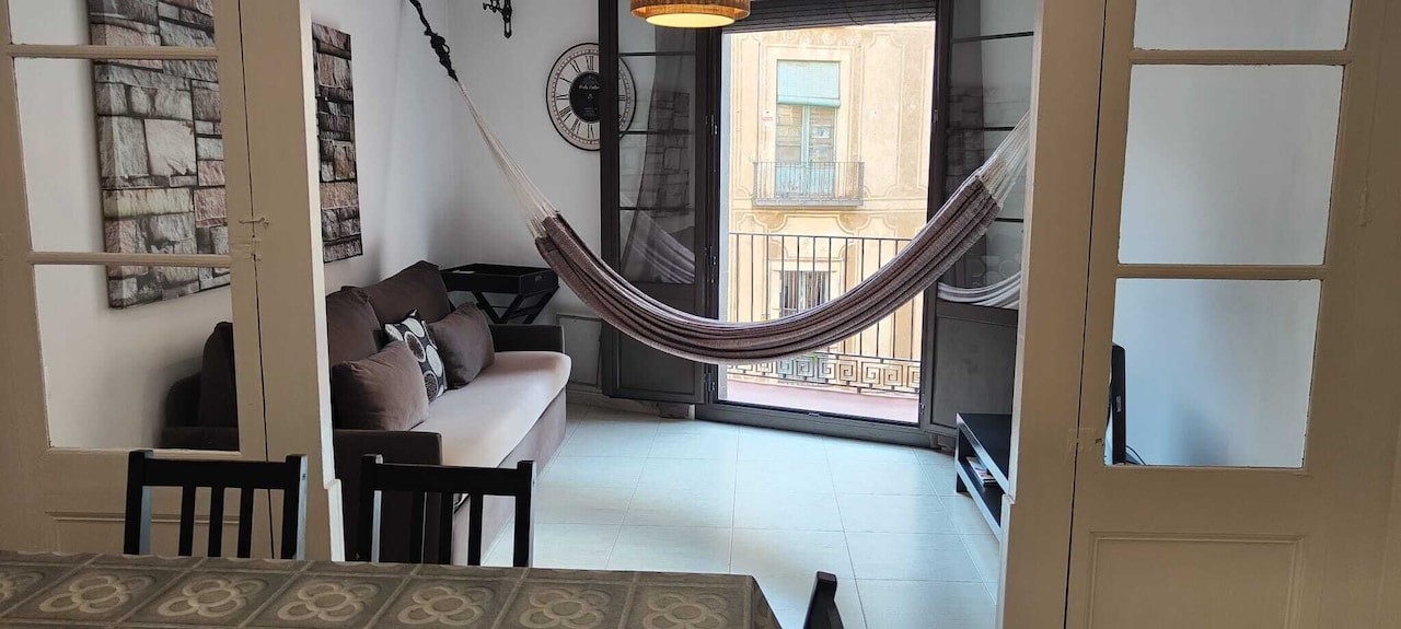 Great Acomodis Apartment In The Heart Of The Gothic Quarter-live Barcelona! - Cerdanyola del Vallès