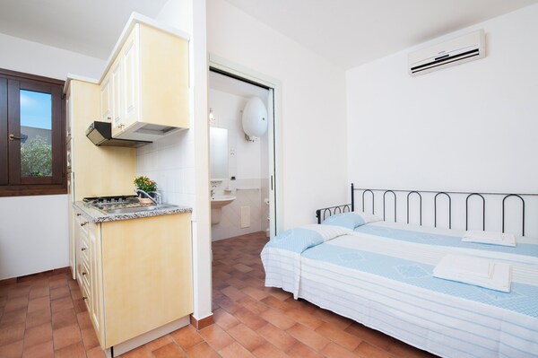 Residence With Pool In Campulongu - Villasimius