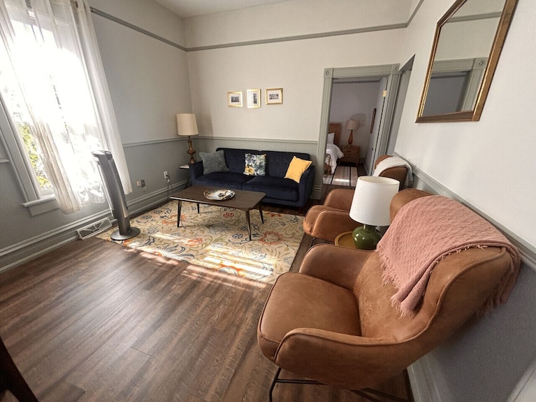 Bayfield Guest House - Entire Downtown Building - Bayfield, WI