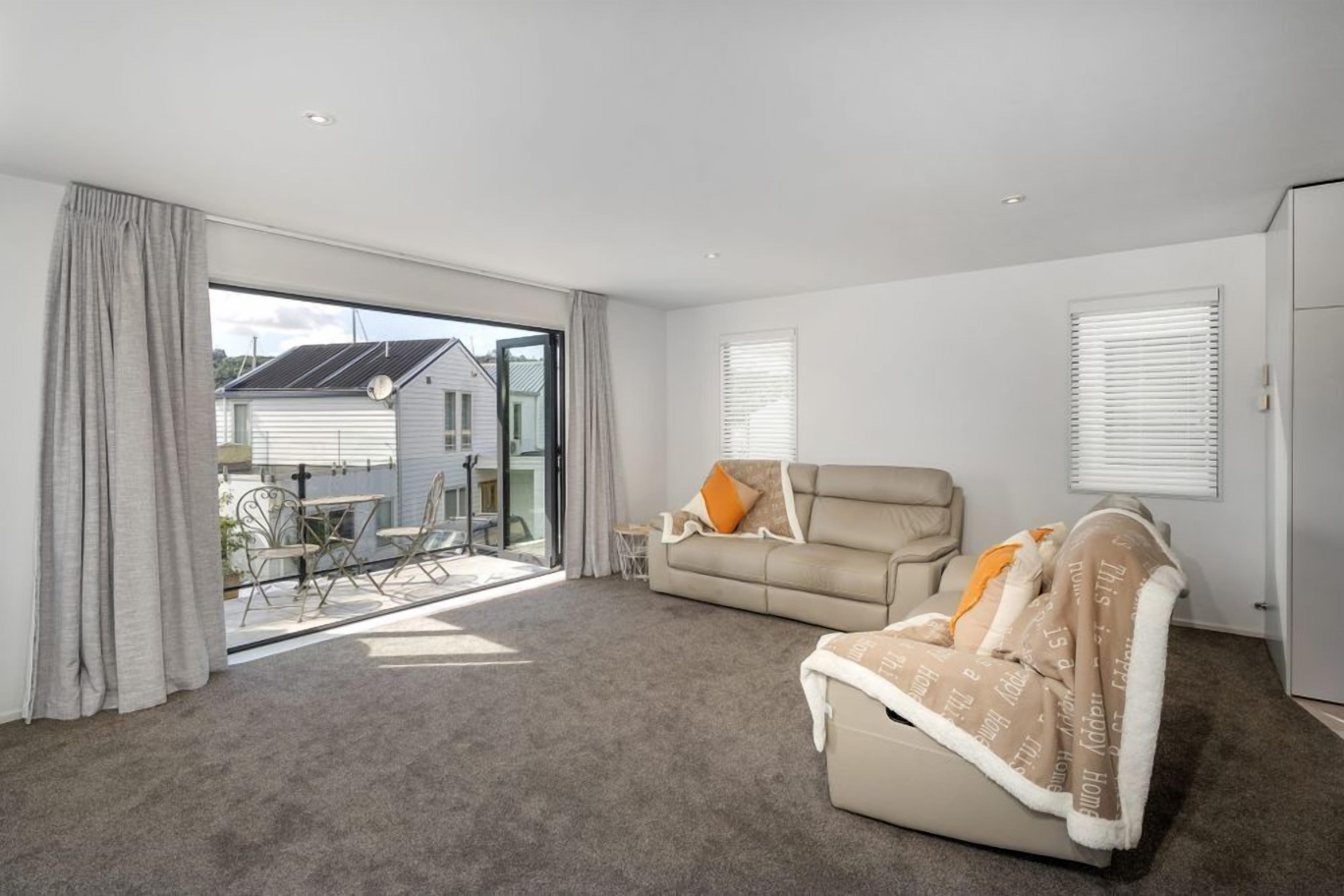 Hosts On The Coast The Whitianga Lookout - Whitianga