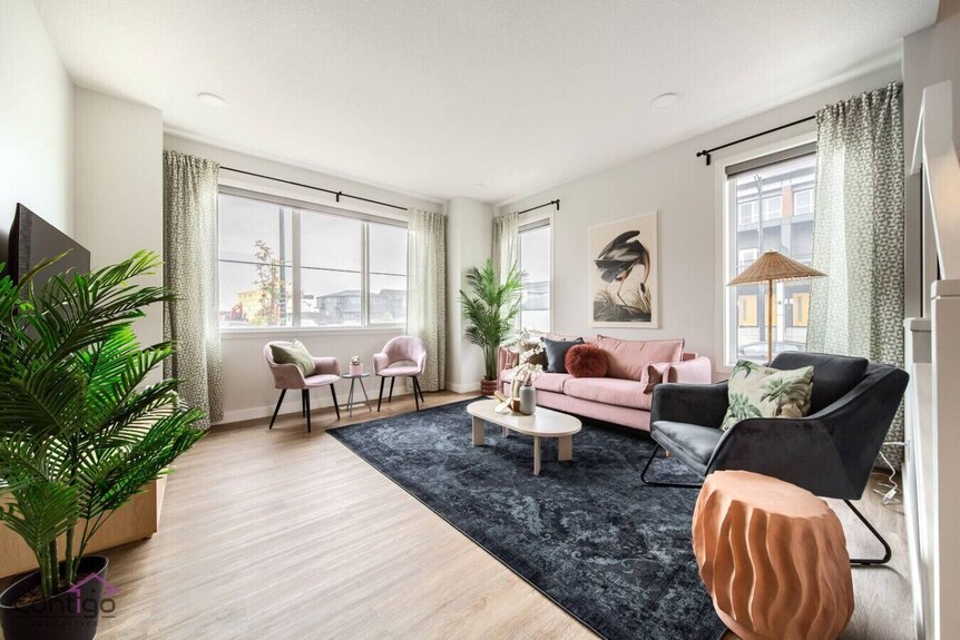 The Nest | 3br | Ac | Near Yeg Airport | King Bed! - Edmonton