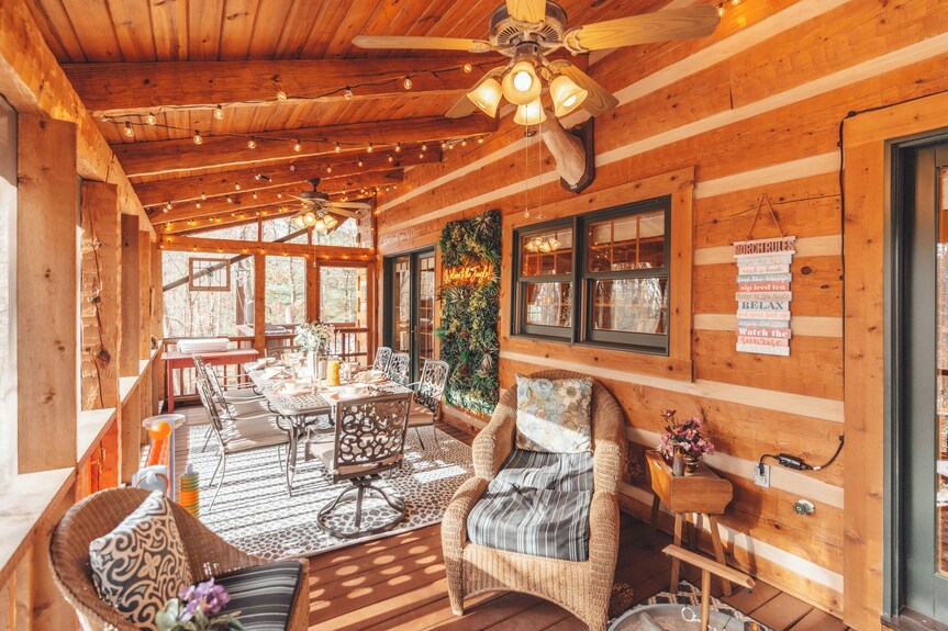 Modern Luxury 4 Bedroom Cabin With Game Room, Hot Tub, Sauna And Home Theater - Hocking Hills State Park, OH