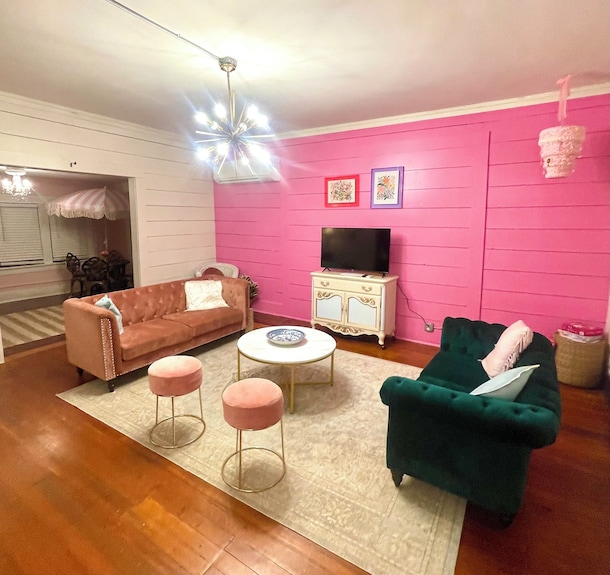 Charming 125year Old Victorian 3-bedroom House In Fabulous Broken Arrow - Tulsa, OK