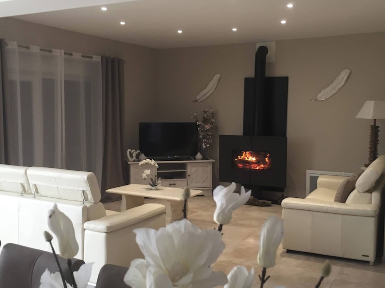 Gîte De Groupe 4 Avec Piscine, Spa Et Sauna Pour Vos éVénements En Toute Sérénité - Vesoul