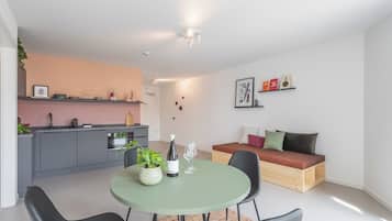 1 quarto, individualmente decorados, individualmente mobiliados