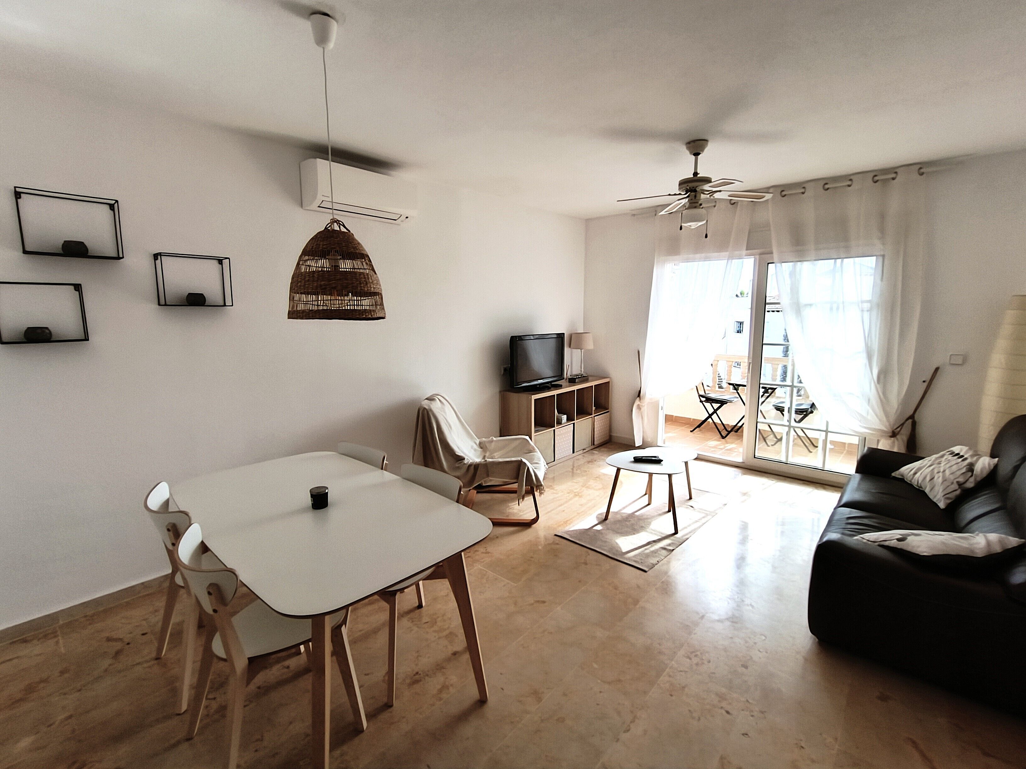 Superb Apartment Renovated In A Quiet Area Close To Everything With  See Views - San Miguel de Salinas