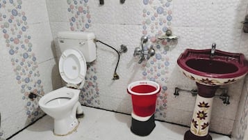 Quarto Individual Deluxe, Vista para a cidade | Casa de banho