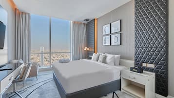 Apartamento Premium, Vista para a cidade | Roupa de alta qualidade, cofre no quarto, com decoração personalizada