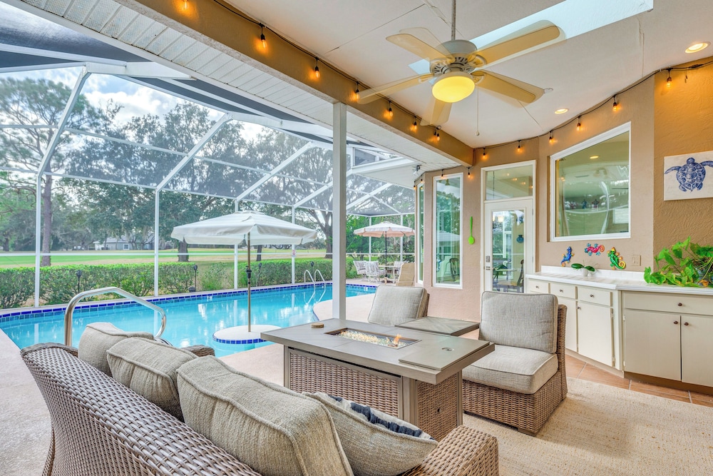 Private Pool & Golf Course Views: Pet-friendly Gem - Beverly Hills, FL