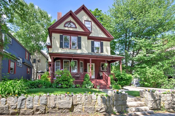 Central Bar Harbor Home, Walk To The Shore & Town! - Acadia National Park