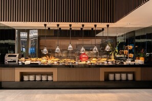 Buffet de pequeno-almoço