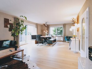 Chalé superior, vista para a montanha | 3 quartos, cortinas blackout, quartos à prova de som