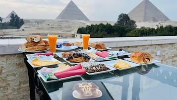 Café da manhã continental grátis todos os dias