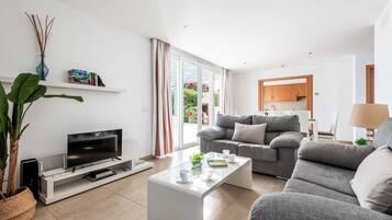 Villa (4 Bedrooms) | Interior