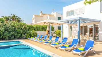 Villa (4 Bedrooms) | Interior