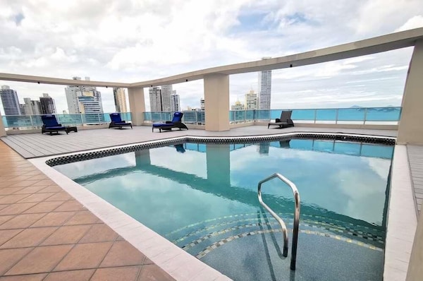 Yc 701-a L Apartamento 1br En Av Balboa - Panama City