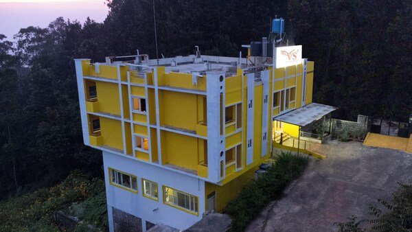 Vs Cube Estancia - Yercaud