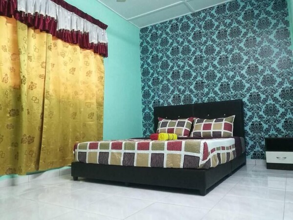 탐분 디메와 홈스테이 - 에포